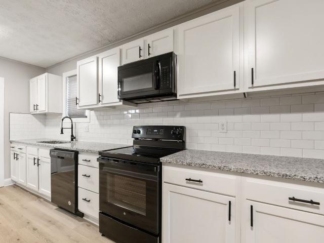 2 Bedroom Home for Rent at 2045 Briarwood Ave #1, Columbus, OH 43211 Arlington Park