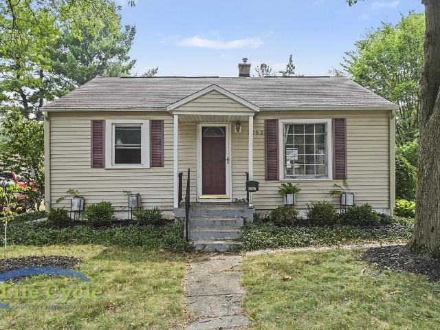 2 Bedroom Home for Rent at 2052 Collingwood Ave Sw #1, Wyoming, MI 49519