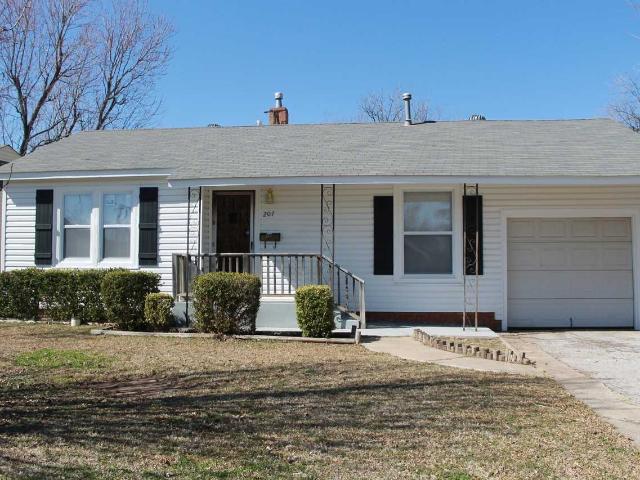2 Bedroom Home for Rent at 207 E Rickenbacker Dr, Midwest City, OK 73110