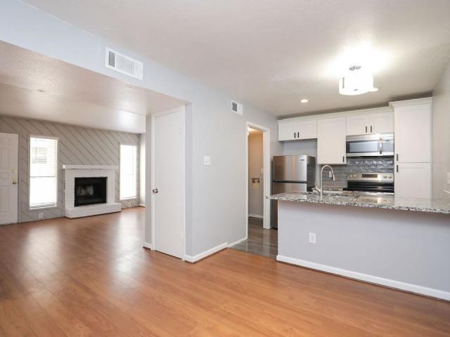2 Bedroom Home for Rent at 2100 Wilcrest Dr, Houston, TX 77042 Briarforest
