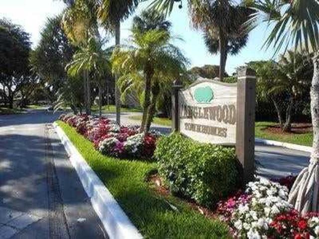 2 Bedroom Home for Rent at 210 Sw 97th Ter, Pembroke Pines, FL 33025