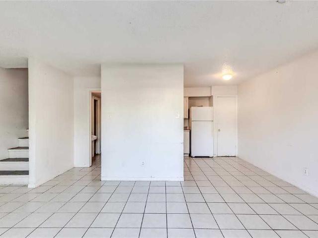 2 Bedroom Home for Rent at 2215 Mission Hill Dr, Austin, TX 78741 Parker Lane