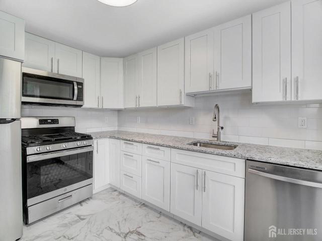 2 Bedroom Home for Rent at 2302 Timber Ridge Court, Sayreville, NJ 08859