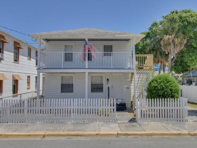 2 Bedroom Home for Rent at 236 N Oleander Ave #2, Daytona Beach, FL 32118