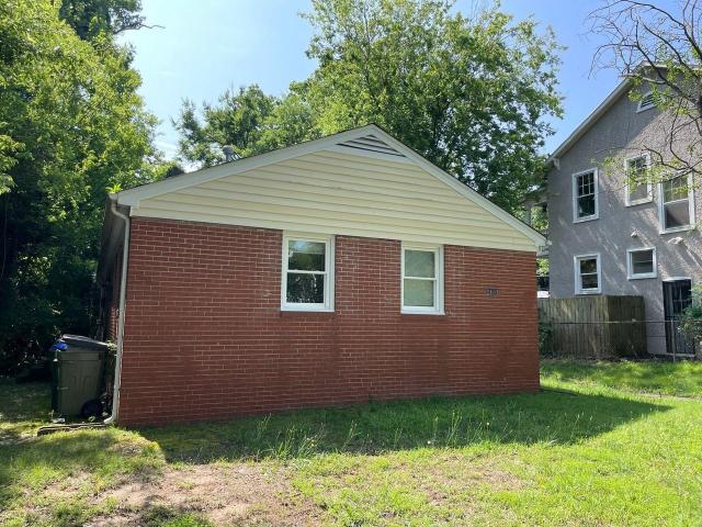 2 Bedroom Home for Rent at 2403 5th Ave #1, Richmond, VA 23222 Highland Park Southern Tip