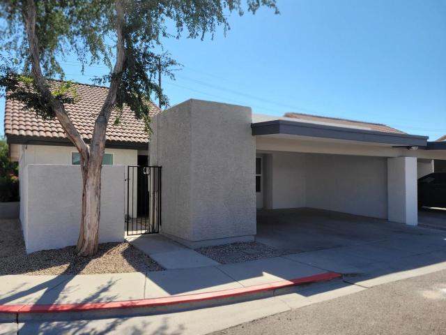 2 Bedroom Home for Rent at 2426 W Earll Dr, Phoenix, AZ 85015