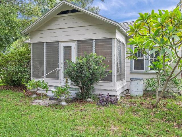 2 Bedroom Home for Rent at 2502 York St S, Gulfport, FL 33707 Gulfport