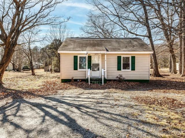 2 Bedroom Home for Rent at 2605 Hilltop Forest Ct, Greensboro, NC 27407