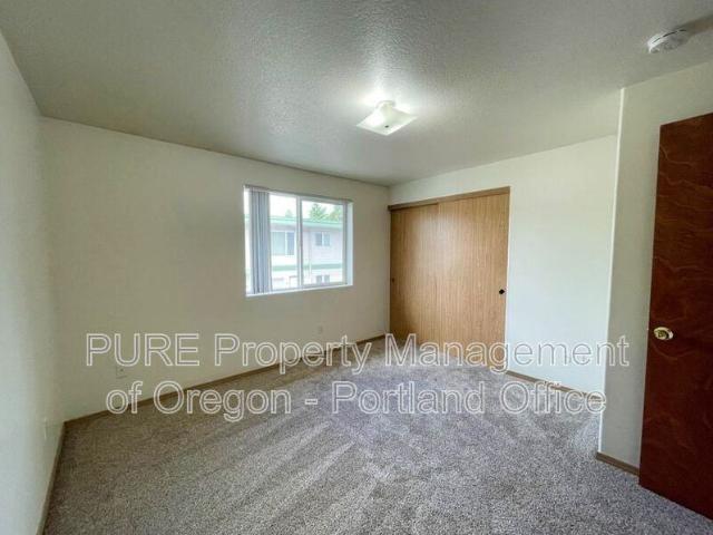 2 Bedroom Home for Rent at 2619 Se 125th Ave #2, Portland, OR 97236 Powellhurst Gilbert