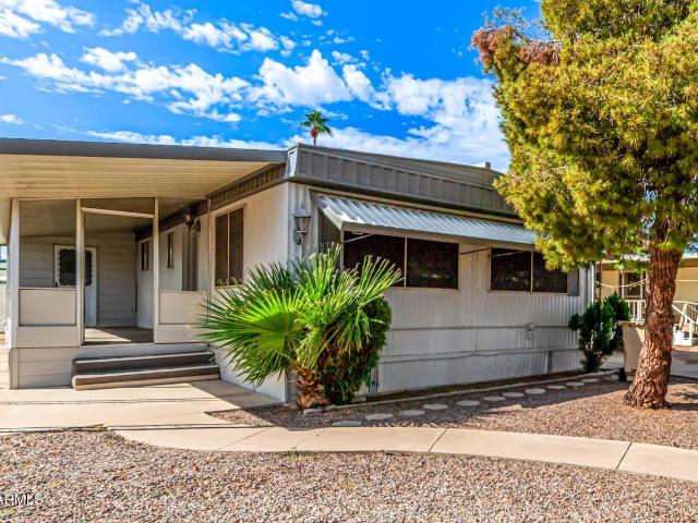 2 Bedroom Home for Rent at 2650 W Union Hills Dr, Phoenix, AZ 85027
