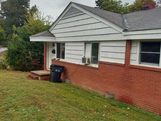 2 Bedroom Home for Rent at 2721 Columbus Cir, Charlotte, NC 28208 Ashley Park
