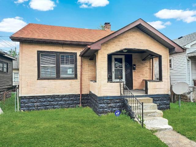 2 Bedroom Home for Rent at 2733 Chase Ct, Louisville, KY 40211 Russell