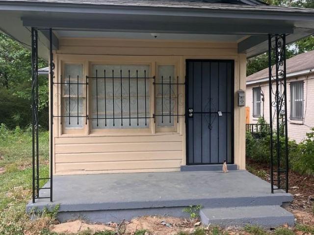 2 Bedroom Home for Rent at 291 Red Oak St, Memphis, TN 38112 Binghampton Lester