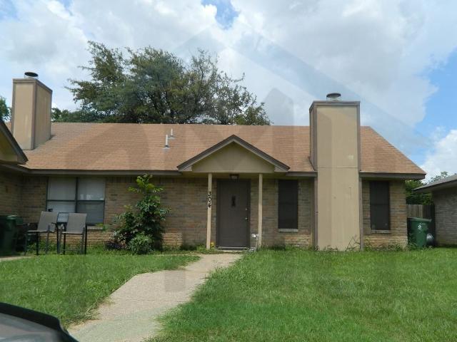 2 Bedroom Home for Rent at 304 Shady Valley Dr, Mansfield, TX 76063