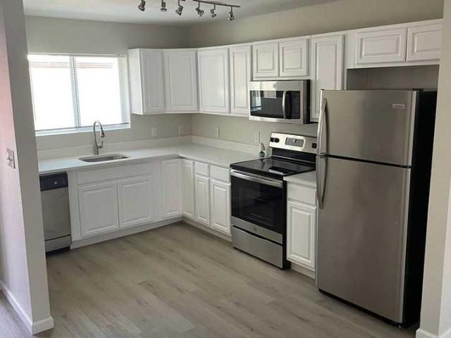 2 Bedroom Home for Rent at 3050 N 24th Dr, Phoenix, AZ 85015