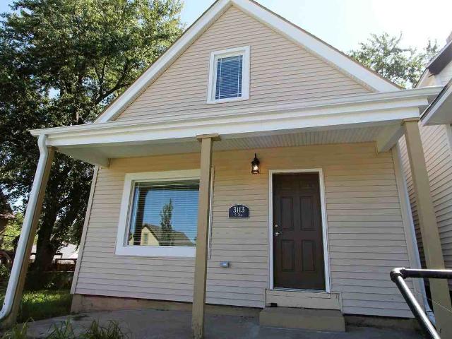 2 Bedroom Home for Rent at 3113 S 21st St, Omaha, NE 68108 Vinton Street