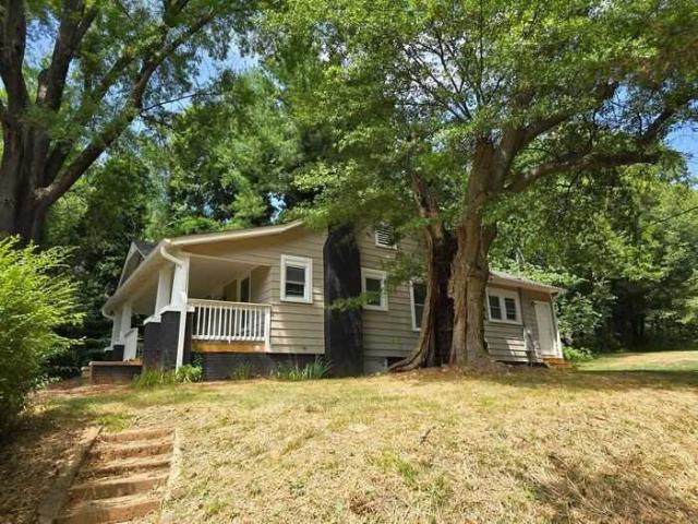 2 Bedroom Home for Rent at 319 2nd Street Pl Se, Hickory, NC 28602 Kenworth