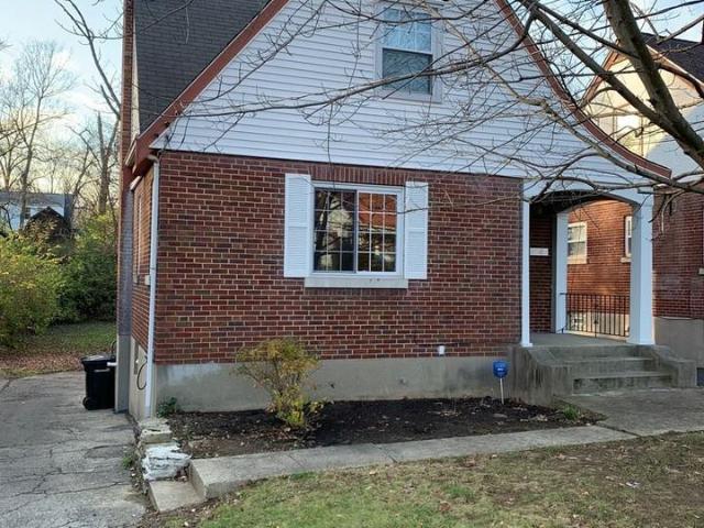 2 Bedroom Home for Rent at 3207 Stanhope Ave, Cincinnati, OH 45211 Westwood