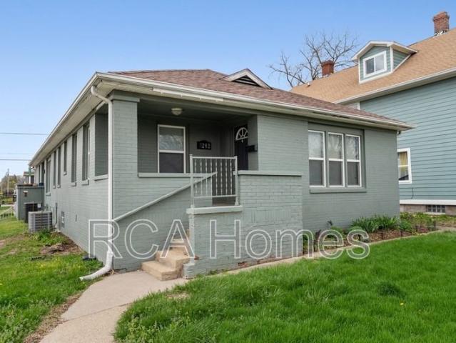 2 Bedroom Home for Rent at 3202 Ruckle St, Indianapolis, IN 46205 Mapleton Fall Creek