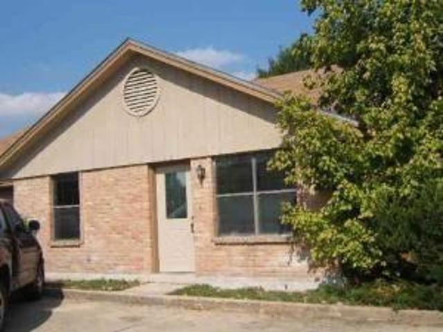 2 Bedroom Home for Rent at 320 Station St #101, Converse, TX 78109 Converse