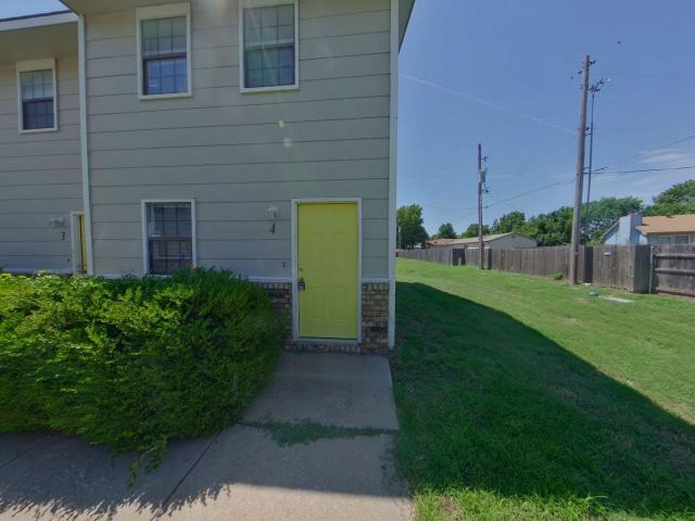 2 Bedroom Home for Rent at 3227 S Illinois Ave #4, Wichita, KS 67217 Southwest Village