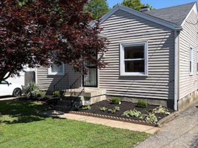 2 Bedroom Home for Rent at 327 Inverness Ave, Louisville, KY 40214 Iroquois