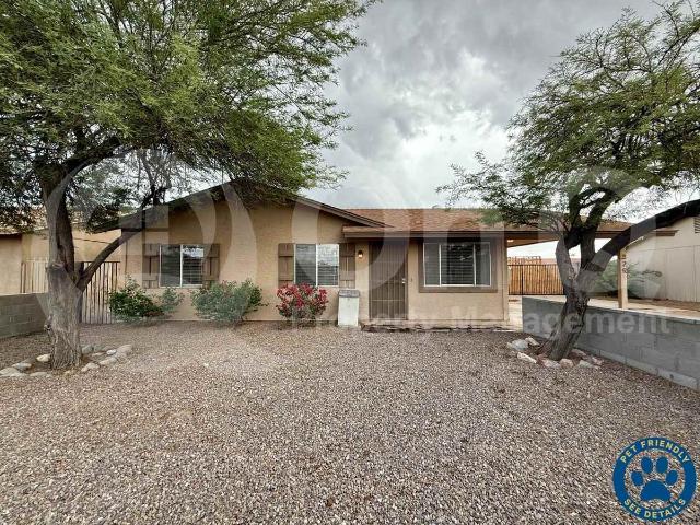 2 Bedroom Home for Rent at 329 N 69th Ave, Phoenix, AZ 85043