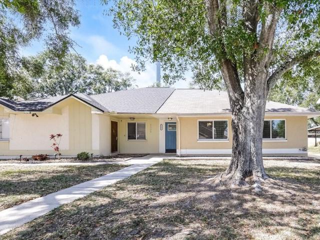 2 Bedroom Home for Rent at 3308 Laurel Dale Dr, Tampa, FL 33618