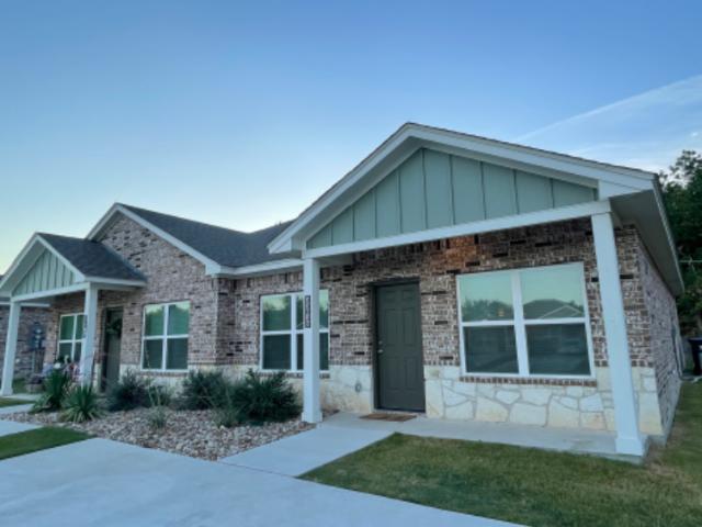 2 Bedroom Home for Rent at 3301 Belmont Dr #B, Waco, TX 76711 Kendrick