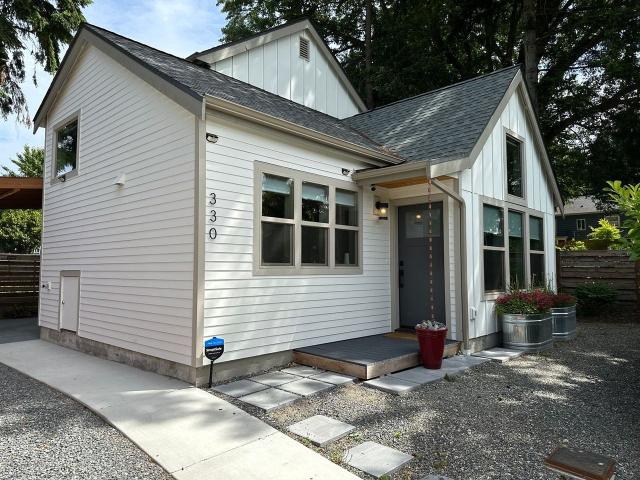 2 Bedroom Home for Rent at 330 Nw 95th St, Seattle, WA 98117 Greenwood