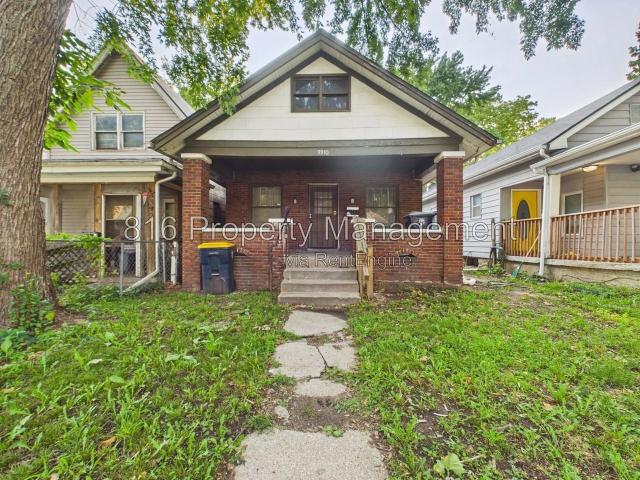 2 Bedroom Home for Rent at 3310 Tracy Ave, Kansas City, MO 64109 Center City