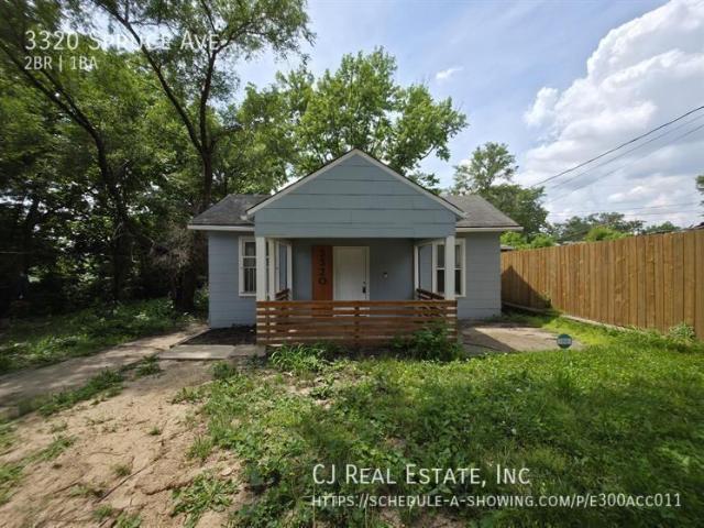 2 Bedroom Home for Rent at 3320 Spruce Ave, Kansas City, MO 64128 Knoches Park