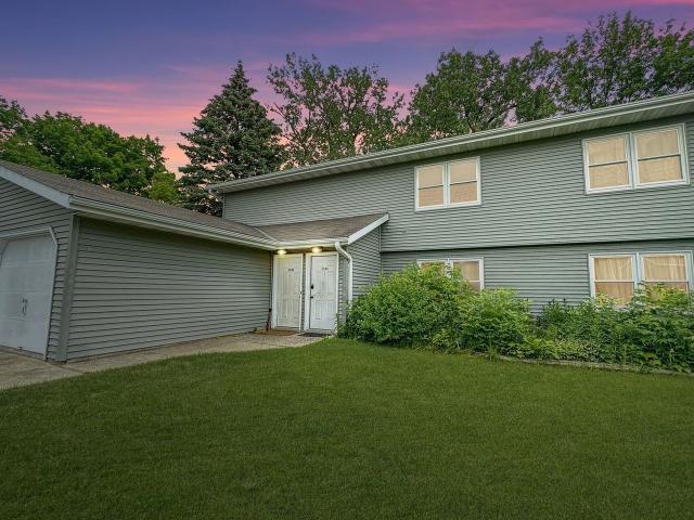 2 Bedroom Home for Rent at 3344 Berwood Ct W, White Bear Lake, MN 55127 White Bear Lake