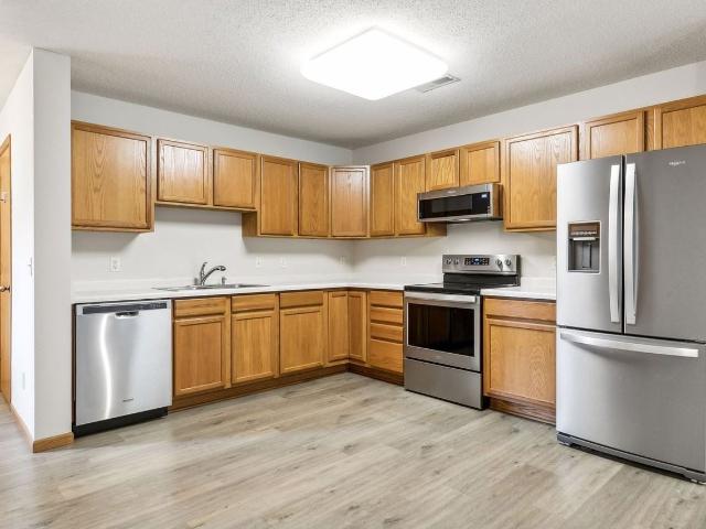 2 Bedroom Home for Rent at 337 Williamsburg Pl Apt D, New Richmond, WI 54017