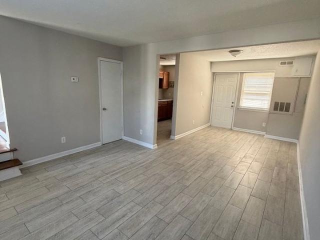 2 Bedroom Home for Rent at 3625 Glenwood Dr #1, Charlotte, NC 28208 Enderly Park