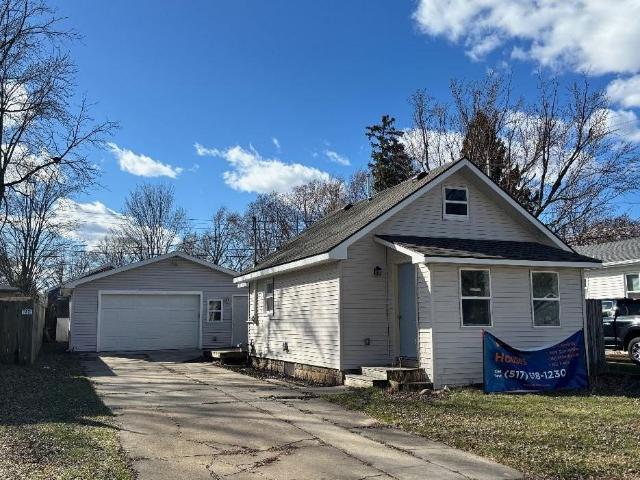 2 Bedroom Home for Rent at 3716 Homewood Ave, Lansing, MI 48910 Old Everett