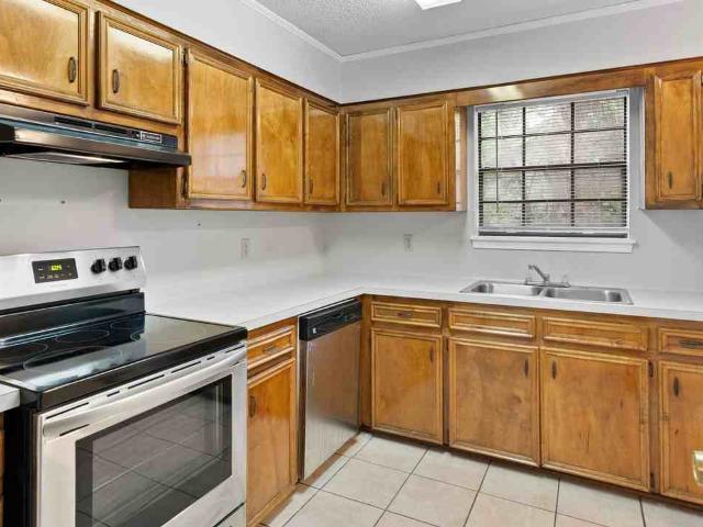 2 Bedroom Home for Rent at 3711 Cole Dr, Baton Rouge, LA 70806 Mid City South