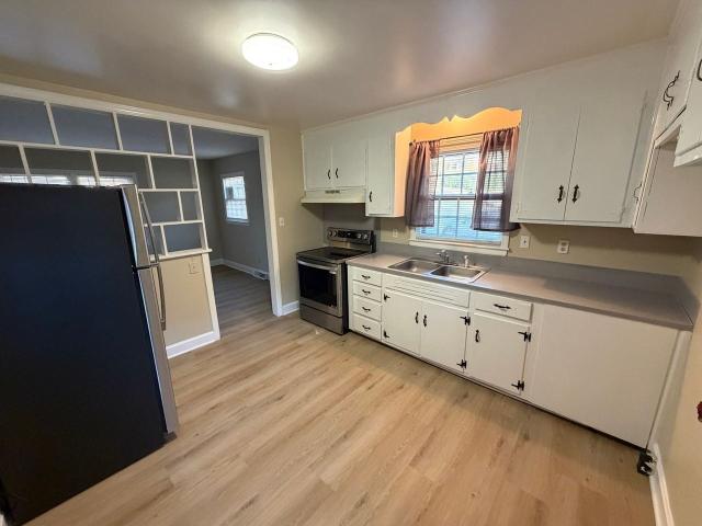 2 Bedroom Home for Rent at 3728 East Dresden Drive, Charlotte, NC 28205 Sheffield Park