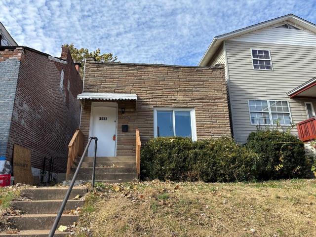 2 Bedroom Home for Rent at 3937 Iowa Ave, St. Louis, MO 63118 Dutchtown South