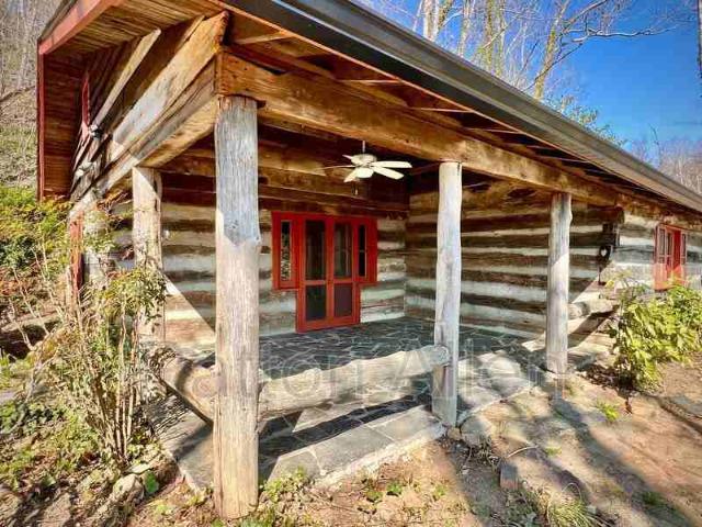 2 Bedroom Home for Rent at 3 Wayside Rd, Asheville, NC 28805 Kenilworth