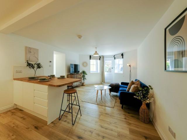 2 Bedroom Home – Medium Let