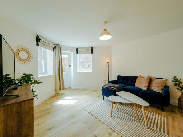 2 Bedroom Home – Medium Let