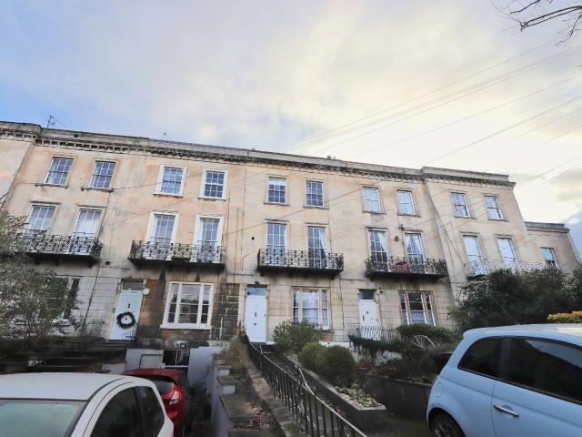2 Bedroom Home – Professional Let