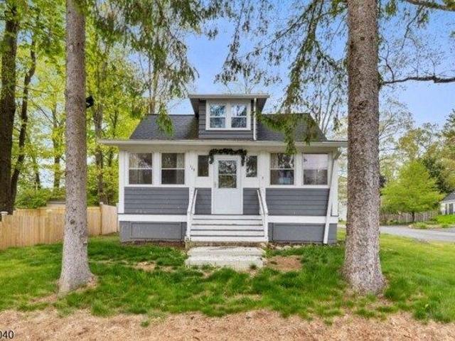 2 bedroom, Hopatcong NJ 07843 102530698