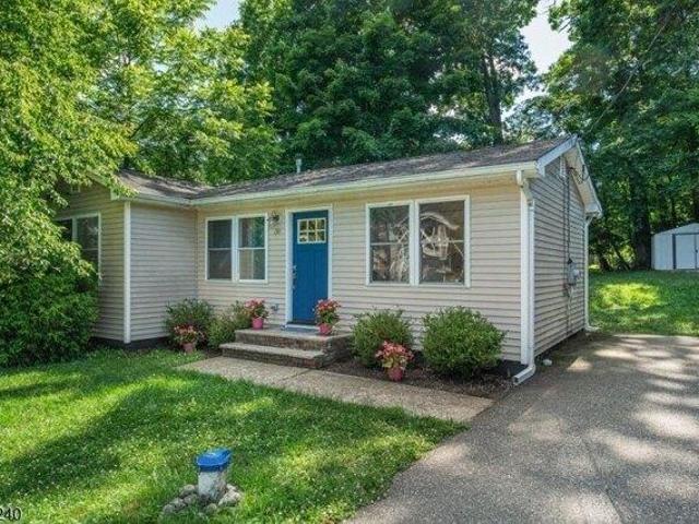 2 bedroom, Hopatcong NJ 07843 104907229