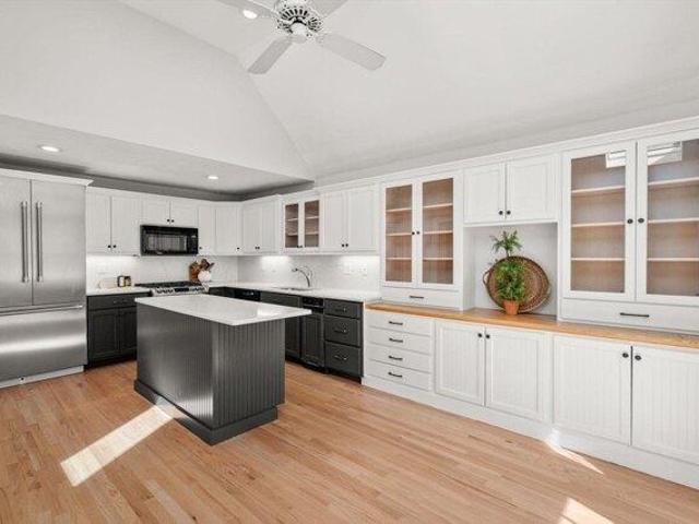 2 bedroom, Hopkinton MA 01748 103072798