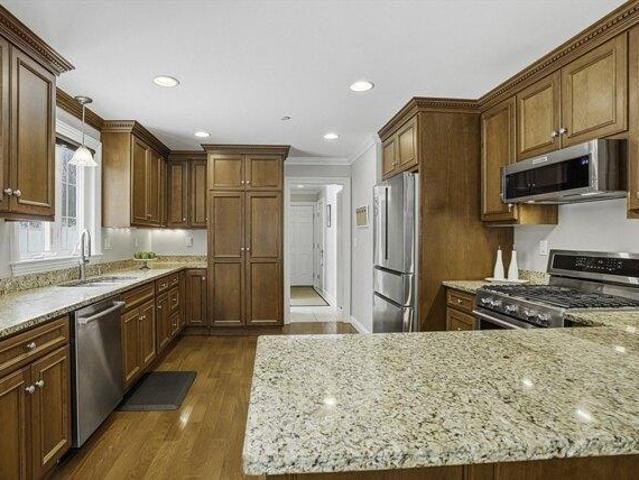 2 bedroom, Hopkinton MA 01748 103162910
