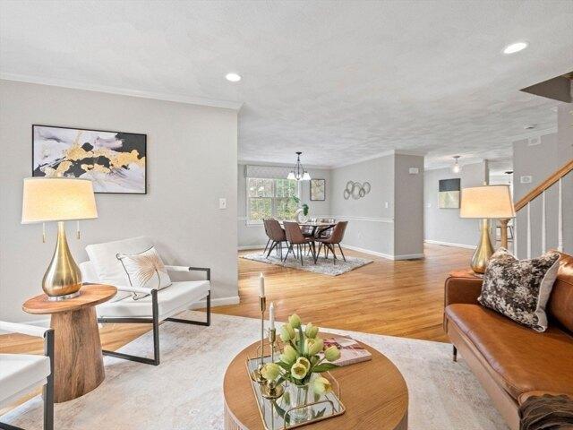 2 bedroom, Hopkinton MA 01748 104151106
