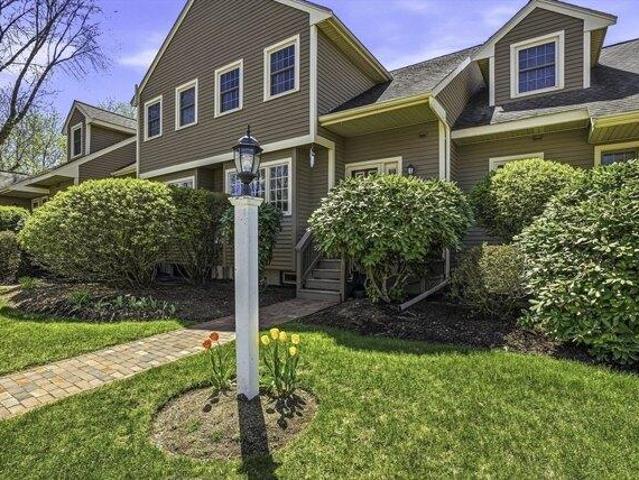 2 bedroom, Hopkinton MA 01748 105114297