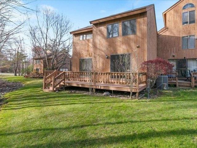 2 bedroom, Haverhill MA 01832 102726124